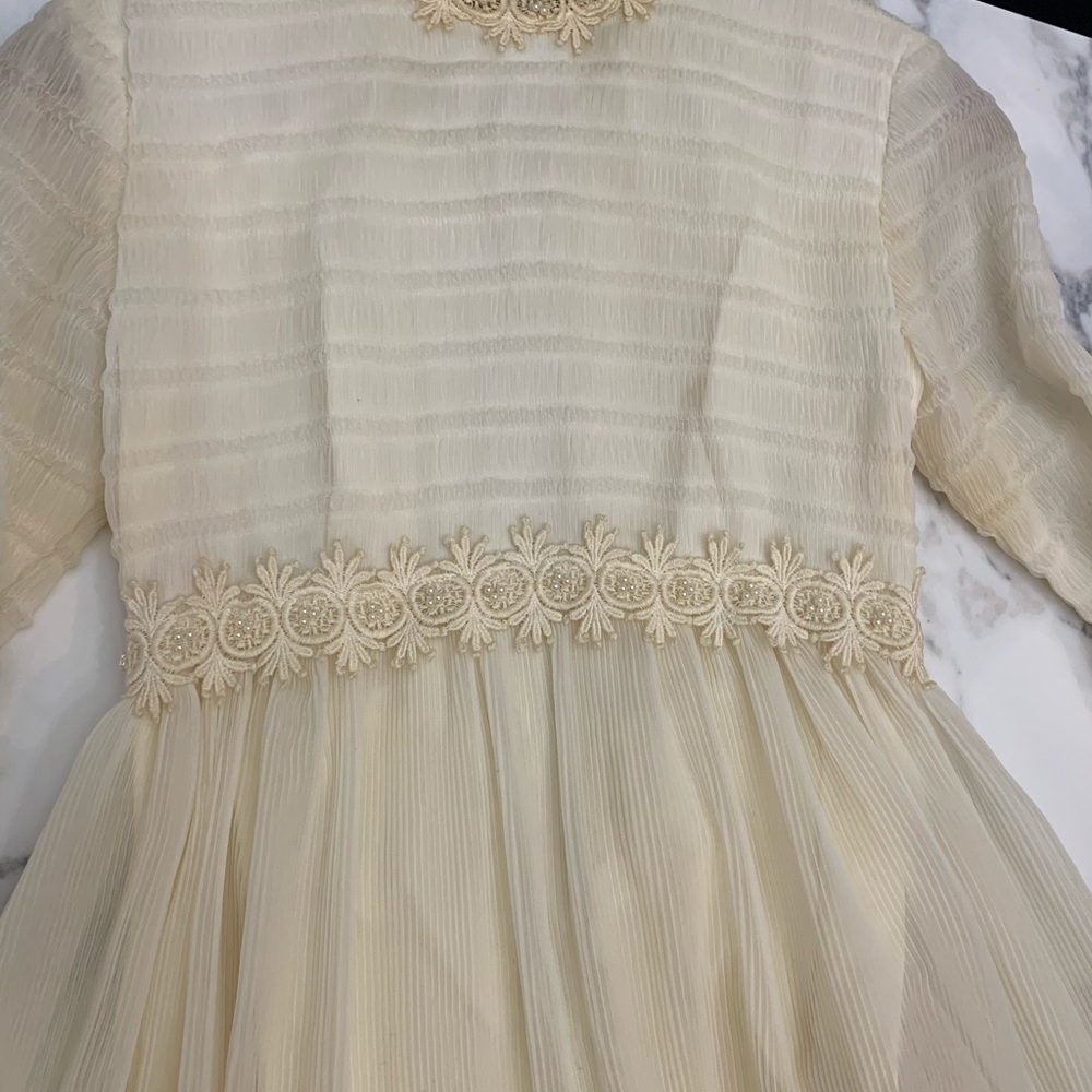 Vintage 1973 Wedding Gown And Veil - Gem
